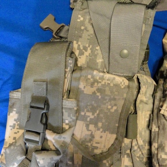 Accessories | Acu Digital Ucp Flc Fighting Load Carrier Wpouches Fully ...